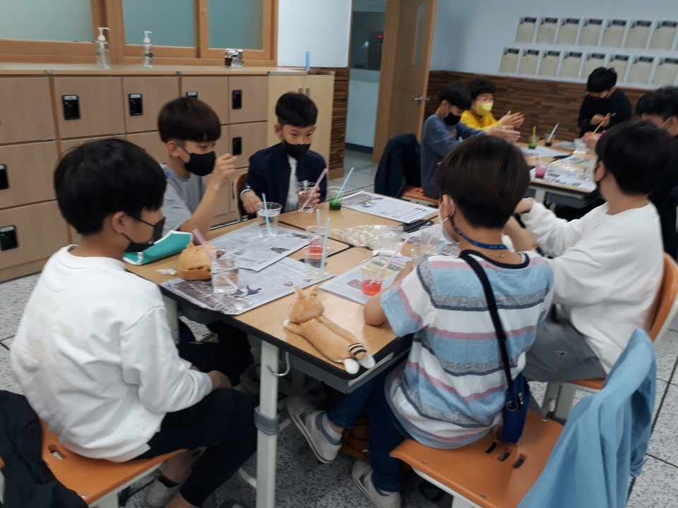 [포토]청주 단재초, 과학의 달 행사