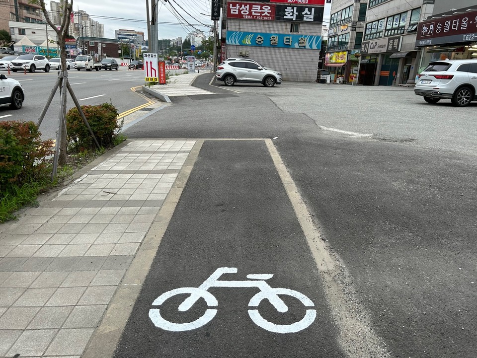 천안 불당2동 자전거도로 4개 구간 노면표시 등 개선 마무리 시민 안전 확보