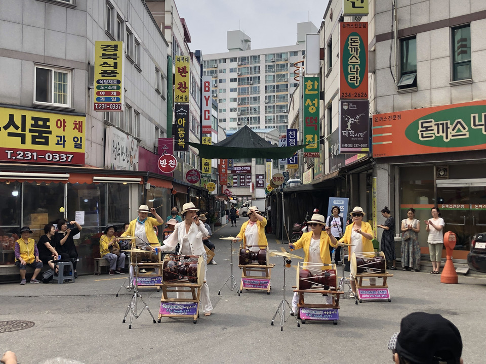 청주 전통시장에 가면 '꿀잼'이 가득