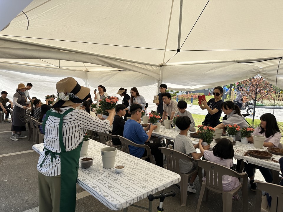 도시농업 페스티벌 북적북적... 자연 속 힐링의 시간 호응